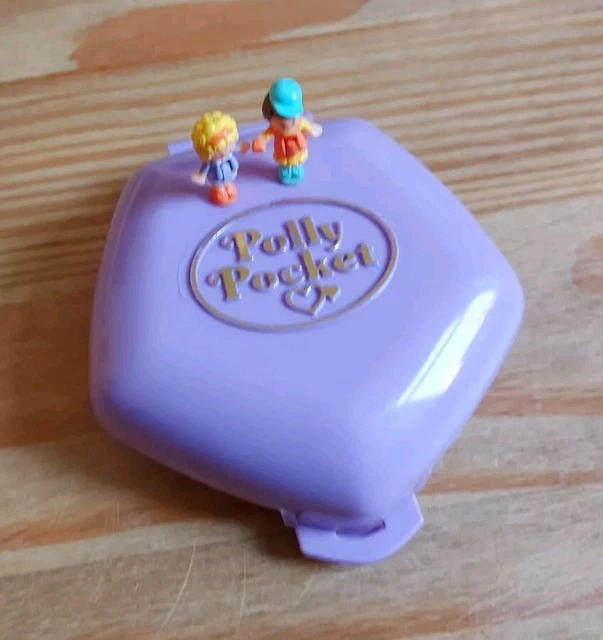 VINTAGE POLLY POCKET Polly Fast Food Restuarant 1992 99% Complete. £21. ...