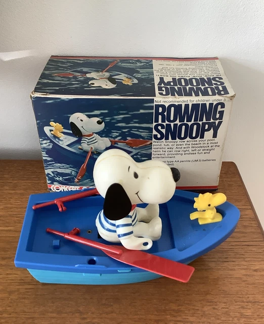 SNOOPY - ROWING Snoopy Vintage Boat - Peanuts - Determined / Concept ...