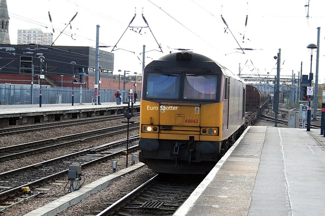 B121 35MM SLIDE EWS Class 60 60062 @ Doncaster (CW2) £3.54 - PicClick UK