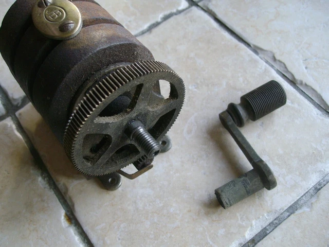 Ancienne Dynamo De Téléphone De Campagne Militaire Epoque Ww2 Années 30