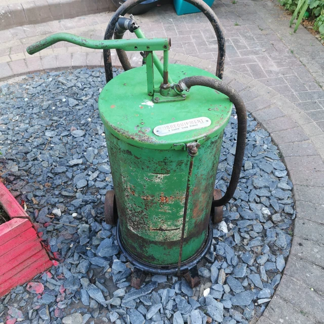 VINTAGE ORIGINAL Castrol Classic Car Motor Oil Dispenser Pump Hose. £50 ...