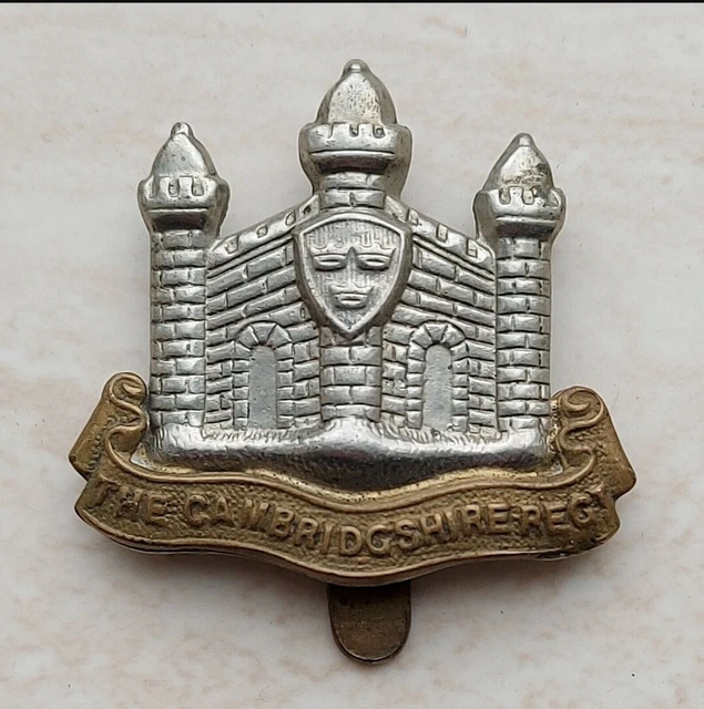 BRITISH ARMY, CAMBRIDGESHIRE Regiment Cap Badge. Rare Variant No "E" £ ...