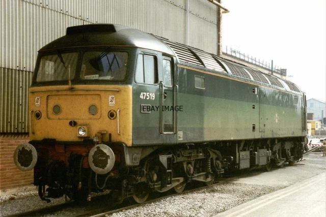 PHOTO CLASS 47 Loco No 47519 At Crewe 1996 £2.00 - PicClick UK