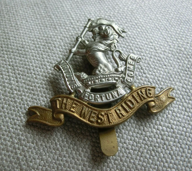 THE WEST RIDING REGIMENT MILITARY CAP BADGE BI-METAL with BRASS SLIDER ...