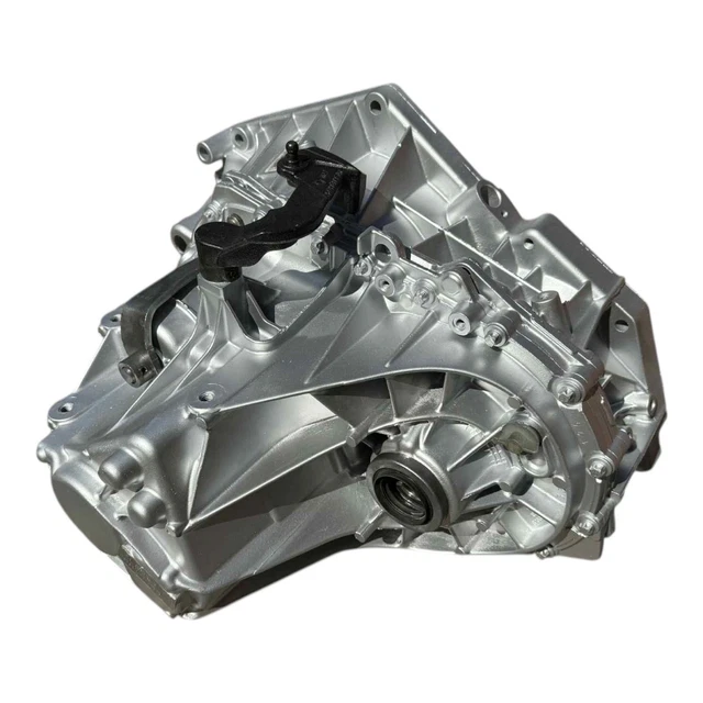 DACIA DUSTER 1.3 TCE 4x4 6-Gang Getriebe - TL8B013! 2 Jahre Garantie ...