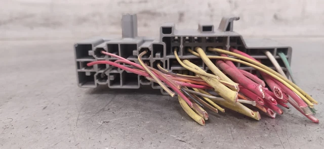 8200051112 BOITIER PYROTECHNIQUE pour RENAULT SCENIC II 1.9 DCI 2003 ...