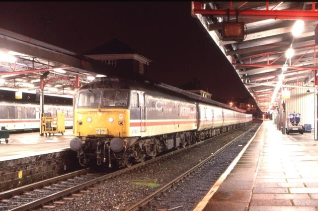 35MM SLIDE BRITISH Railway Br Class 47 - 47825 At Plymouth 05/01/1998 £ ...