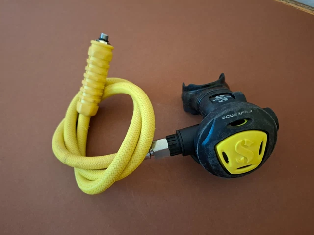 Scubapro r295 octopus store
