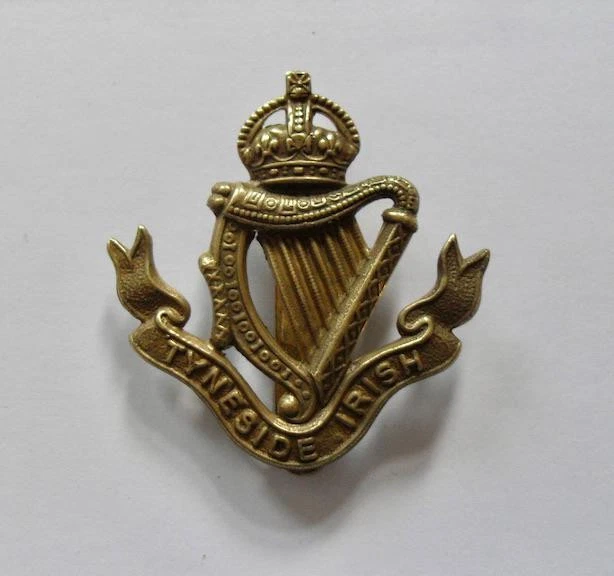 BRITISH ARMY CAP Badge. The Tyneside Irish. £9.99 - PicClick UK