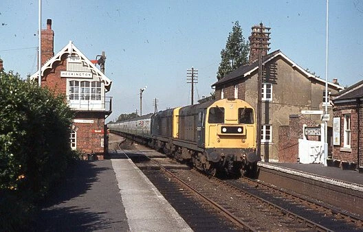 ORIGINAL COLOUR SLIDE of 20157 BR class 20 diesel loco £2.25 - PicClick UK