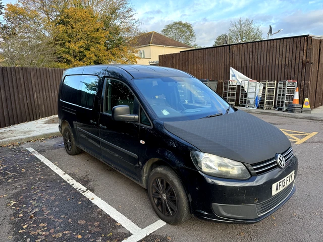 VW CADDY MAXI Kombi 1.6 tdi 140 - Biking / Surfing / Camping ...