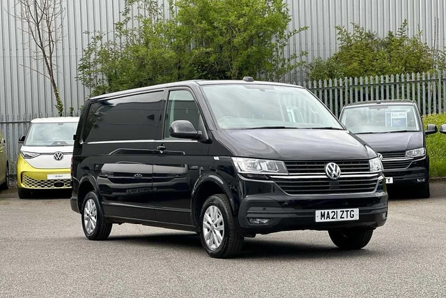 2021 VOLKSWAGEN TRANSPORTER T30 LWB Diesel 2.0 TDI 110 Highline Van Van ...
