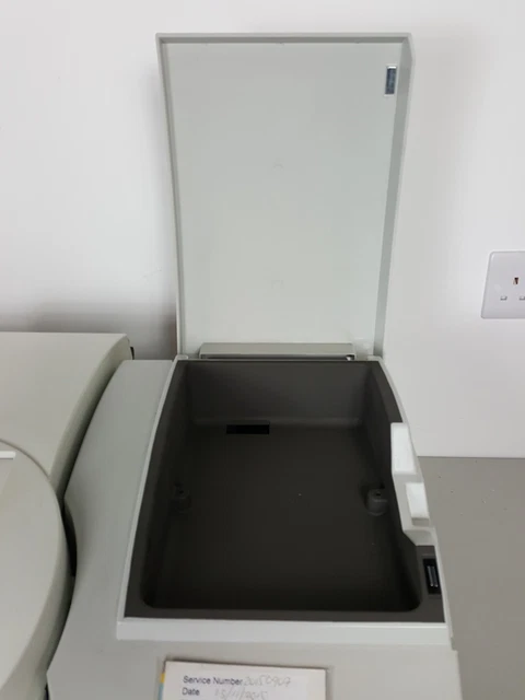 THERMO SCIENTIFIC EVOLUTION 300 BB UV-VIS Spectrophotometer Part no ...