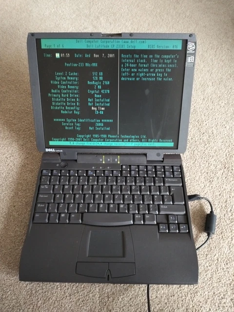 DELL LATITUDE CP 233XT Pentium 233 MHz MMX computer portatile retrò ...