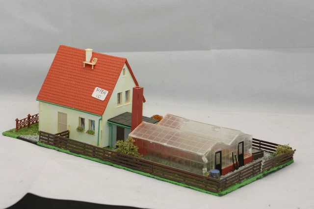 SETUP HO BUILDINGS/DIORAMAS/COUNTRYSIDE/SETTLEMENTS/GREENHOUSES £25.50 ...