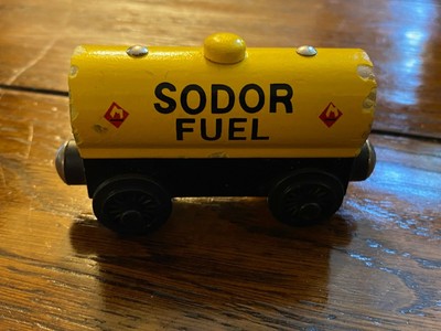 THOMAS AND FRIENDS Wooden Sodor Fuel Tanker for Brio Wooden Track £0.99 ...