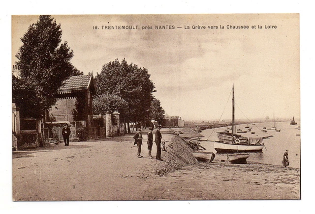 CPA -44- TRENTEMOULT - La grève vers la chaussée et la Loire - animée - écrite EUR 4,40 ...