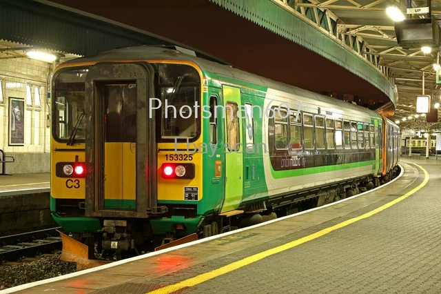 CLASS 153 153325, single car DMU, in London Midland at Bristol Temple ...