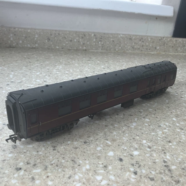 OO GAUGE BACHMANN Mk1 Coach £20.42 - PicClick UK