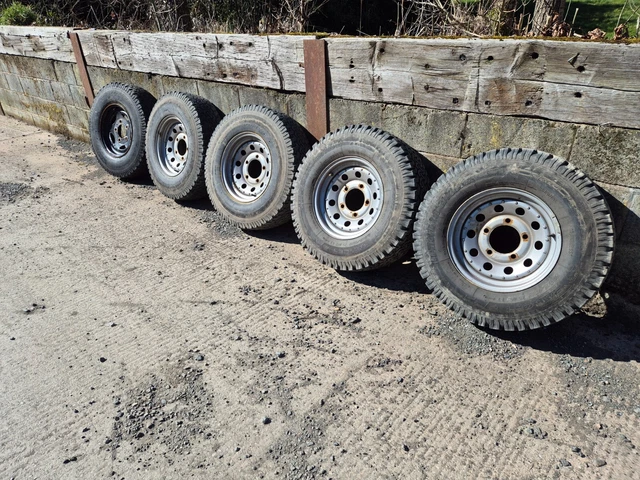 LAND ROVER DEFENDER Modular Steel Wheels & Tyres 265/75/16 £1.75 ...