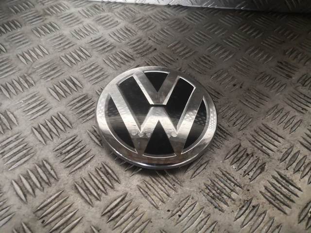 VW FRONT GLASS Badge Emblem Logo Symbol Volkswagen PASSAT B8 3G0853601A ...