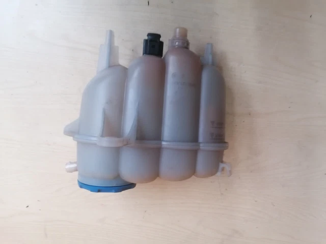 AUDI A4 B9 Coolant Expansion Tank 8W0121405 A074 £31.50 - PicClick UK