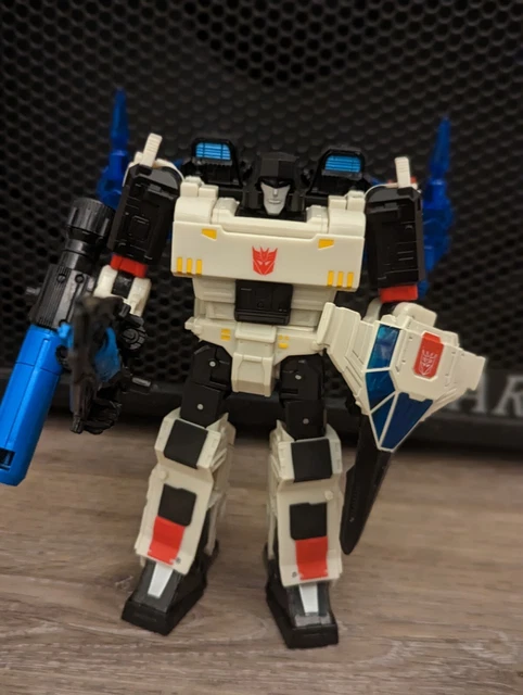 HASBRO TRANSFORMERS GENERATIONS verre brisé mégatron classe Voyager EUR ...