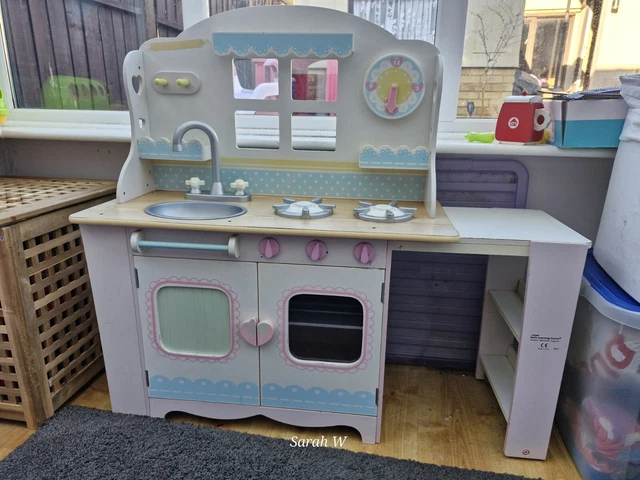 TOY WOODEN KITCHEN Play Early Learning Centre. Children’s £10.00 ...
