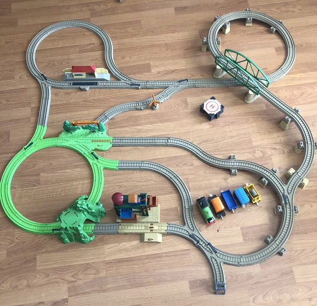 THOMAS AND FRIENDS Trackmaster deluxe Sodor Adventure Set track £31.00 ...