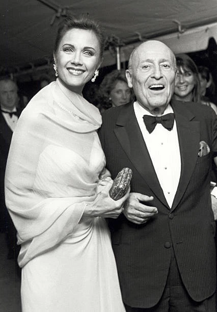LYNDA CARTER AND Jerry Zipkin during American Ballet Theater - 1989 Old ...