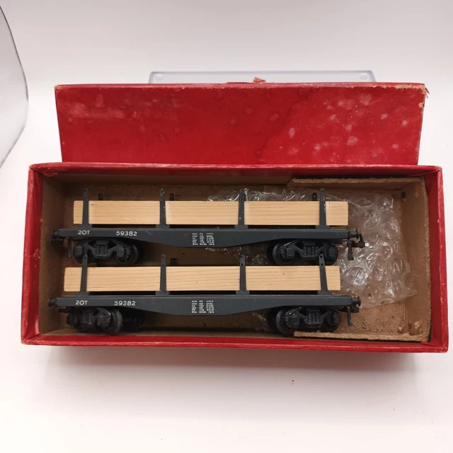 TRIX TWIN RAILWAYS OO Gauge 20T Bogie Timber Wagons x 2 Boxed £21.52 ...