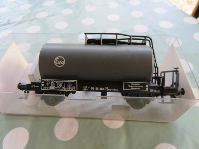 VINTAGE FLEISCHMANN HO scale 2-axle tank car, model number 5408. £8.66 ...