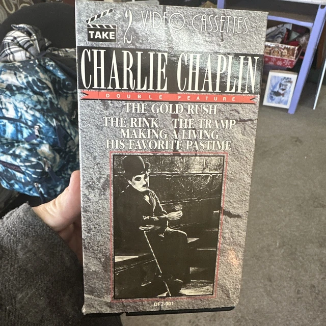 CHARLIE CHAPLIN DOUBLE Feature (VHS, 2000, VHS 2-Pack) £12.91 - PicClick UK