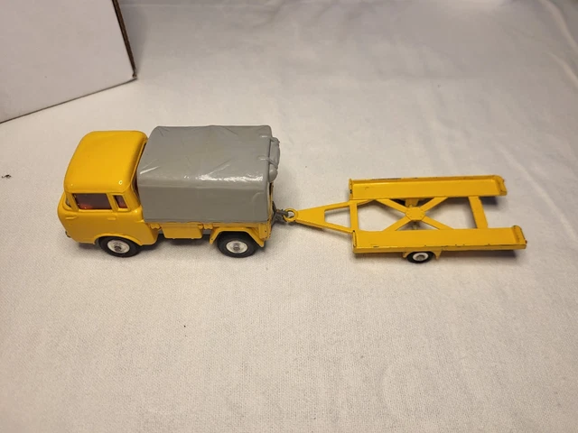 CORGI 470 YELLOW jeep with roof cover and yellow racing car trailer £23 ...