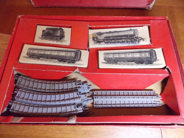 ROVEX ELECTRIC TRAIN SET PRINCESS ELIZABETH 4-6-2 LOCO No 46201 + 2 ...