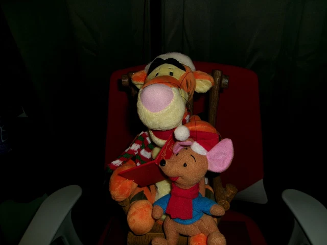 DISNEY ANIMATED TIGGER Rocking with Roo Recites Twas the Night Before ...