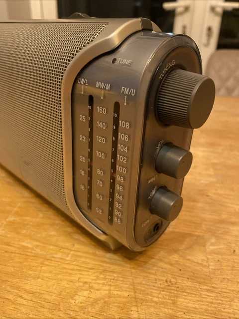 SONY ICF-704L PORTABLE Radio FM/SW/MW/LW AC/DC Operation Convex Speaker ...