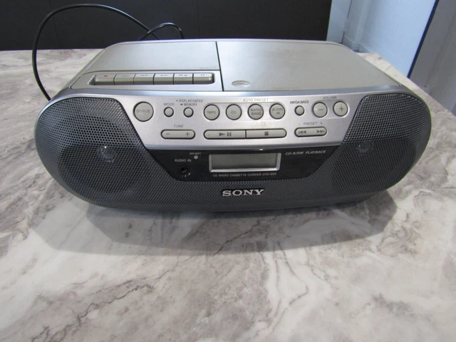 SONY CFD V7 PORTABLE RADIO CD CASSETTE PLAYER used / excellent £26.00 ...