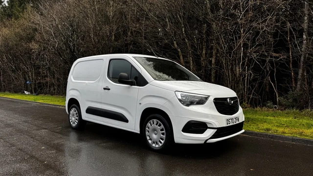VAUXHALL COMBO 1.6 Turbo D 2300 Sportive 2020 £8,999.00 - PicClick UK
