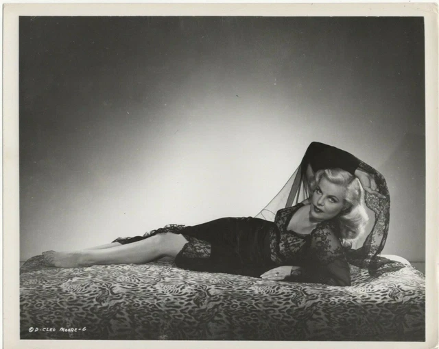 CLEO MOORE LEGGY CHEESECAKE PIN-UP 1950s STUNNING PORTRAIT ORIGINAL ...