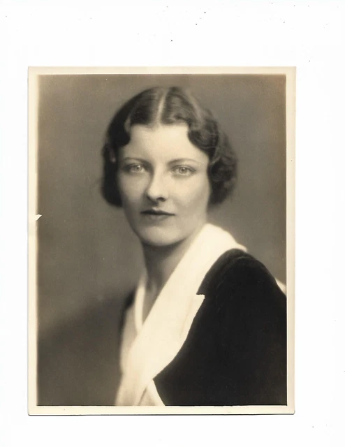 BERTRAM PARK- MISS Lydia Buchan Engaged To Mr R.a. Basilico Himbury ...
