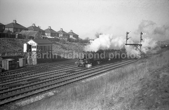 SKEW BRIDGE SIGNAL Box 4P 2-6-4T 42235 1959 Railway Negative RN242 £4. ...