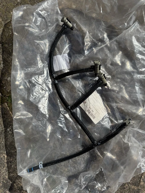 VW TRANSPORTER T6, T6.1 Genuine Injector Leak Off Pipe 04L 130 235 L £ ...