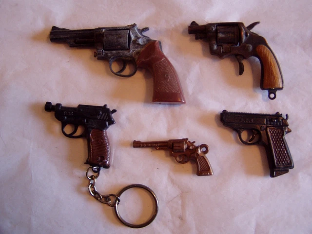 VINTAGE MINI REVOLVERS & Pistols Toy Guns Gumball Crackerjack Keychains ...