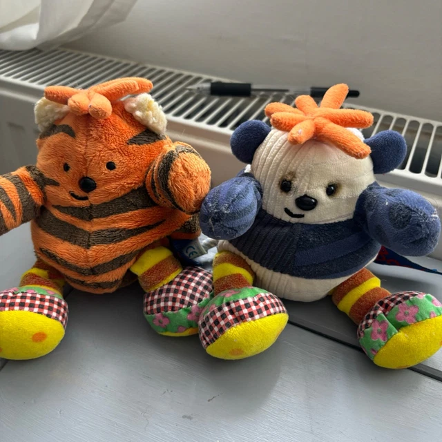 CBEEBIES WHERE’S BOO Tiger and panda Beanie Soft Plush Born To Play £4. ...