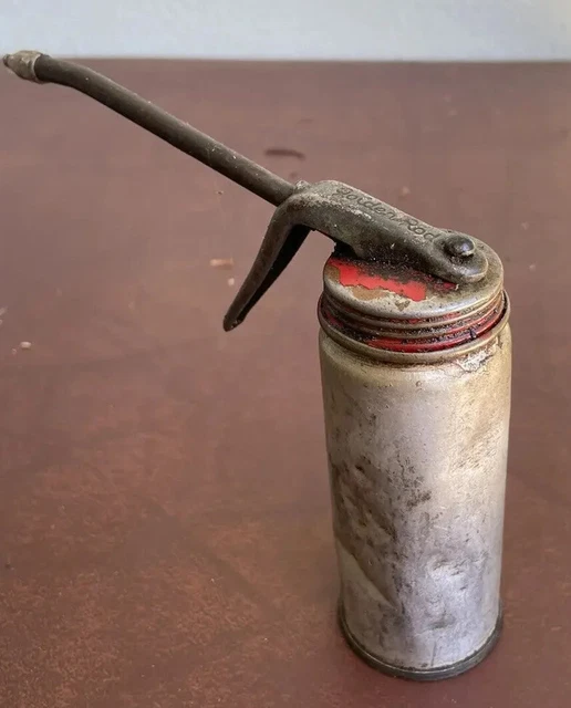 VINTAGE GOLDEN ROD Oiler Hand Pump Oil Can Old Style Tool Grease Garage ...