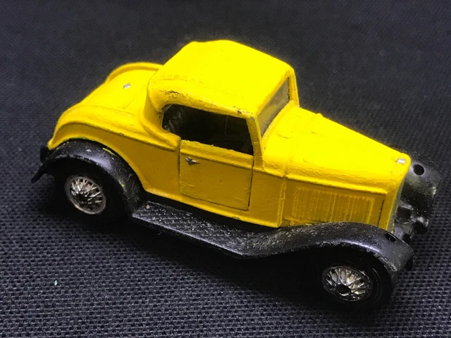 ROAD CHAMPS MODEL A Ford Roadster Diecast Car Collectable Scale 1:64 ...