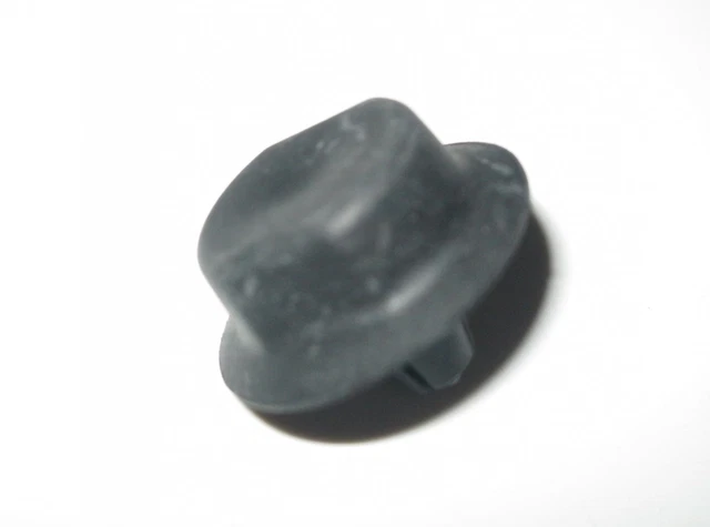 BMW E38 BOOT Trunk Lid Rubber Buffer Bump Stop 8189779 51248189779 New ...