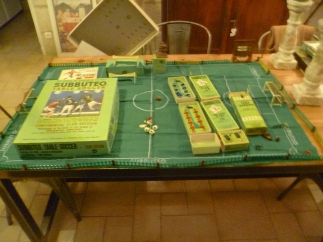 ANCIENNE BOITE SUBBUTEO table soccer equipe metz? nice et la rda club ...
