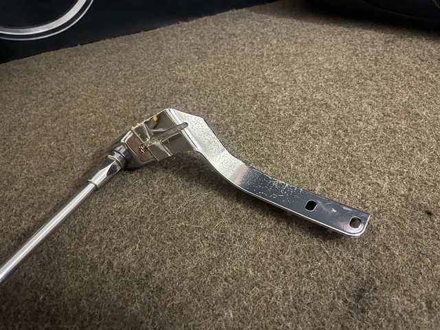 ORIGINAL MERCEDES-BENZ W123 W124 W126 Flag Pole Parking Chrome Front ...